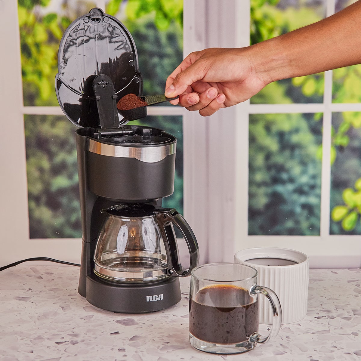 RCA Cafetera Eléctrica con Capacidad de 650 ml en Color Negro