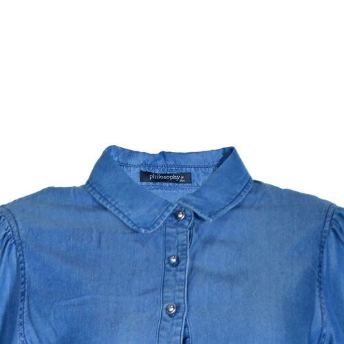 Blusa lisa con plisado y botones Philosophy talla grande color azul ...