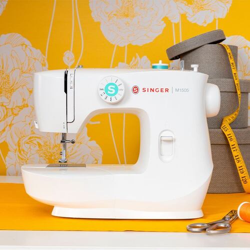 Máquina de coser SINGER M-1505